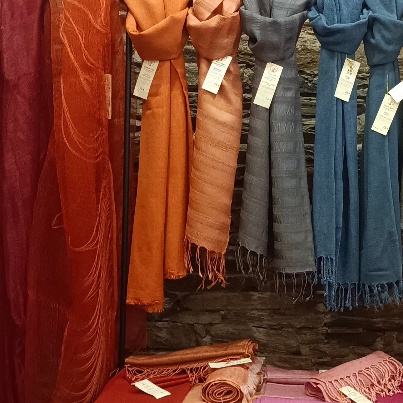 3 – L'habit en roses